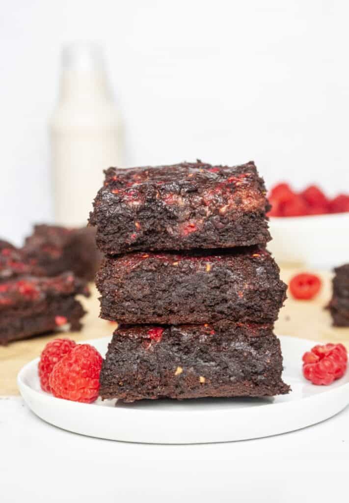 PALEO RASPBERRY BROWNIES - Organically Addison
