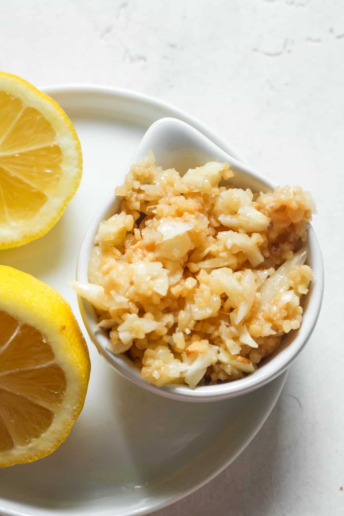 Minced Garlic: How to Mince Garlic - Organically Addison